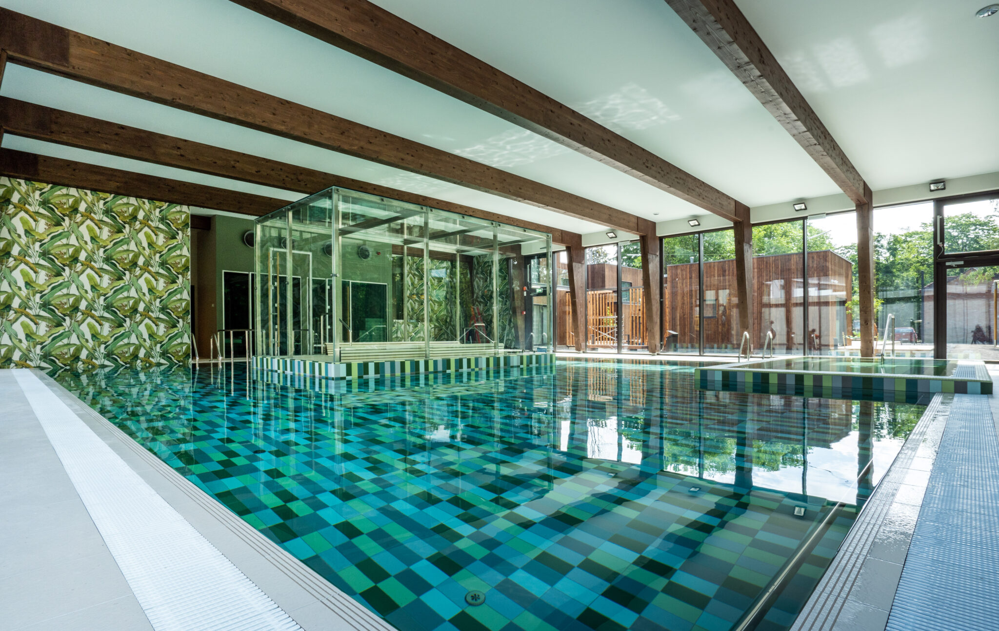 Vecta Design stretch ceilings, lighting solutions, acoustic solutions ...