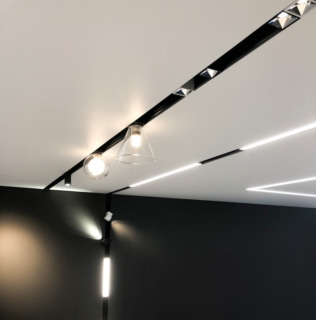 Magnetic Track Light - Vecta Design